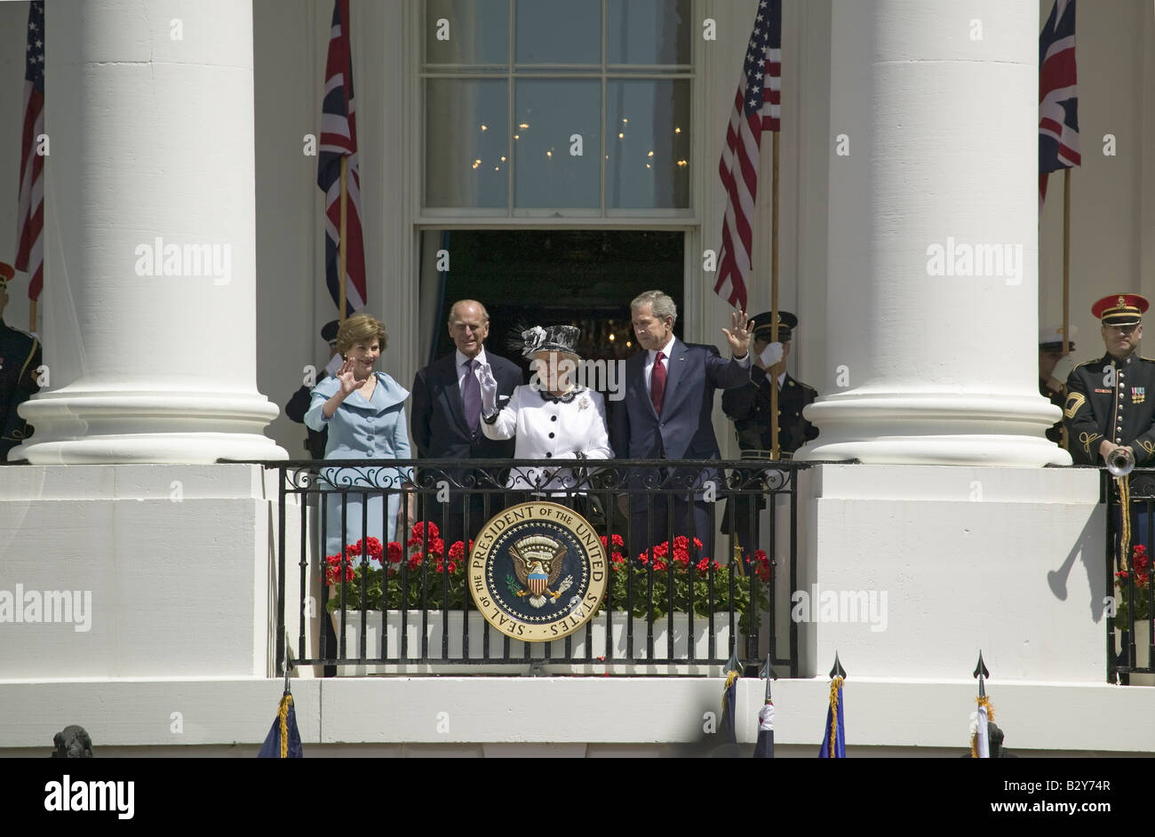 George w. bush first lady white house hi-res stock photography and ...