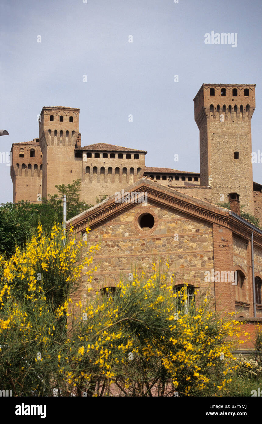 Vignola castle hi-res stock photography and images - Alamy