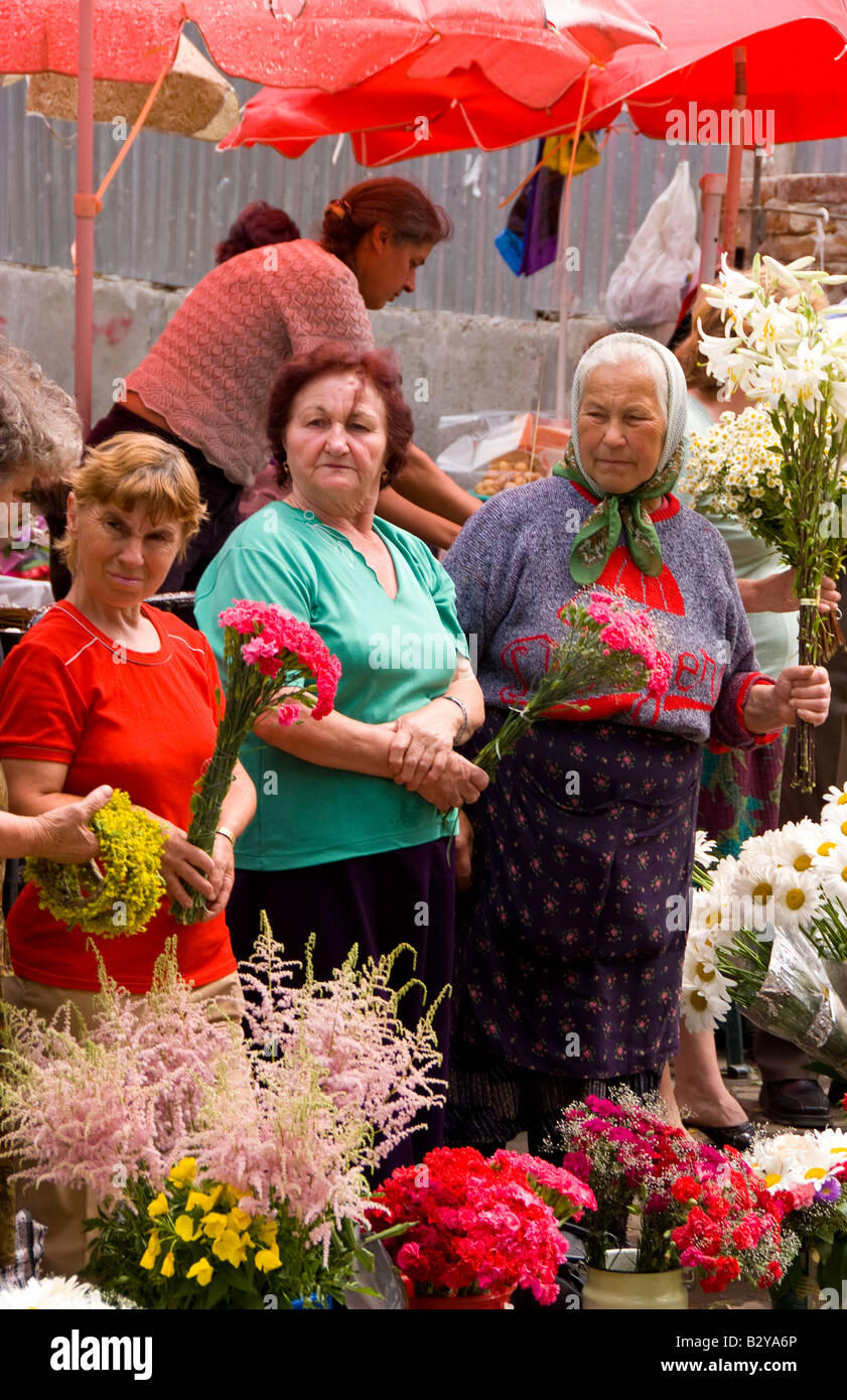 Lady selling flowers old town hi-res stock photography and images - Alamy