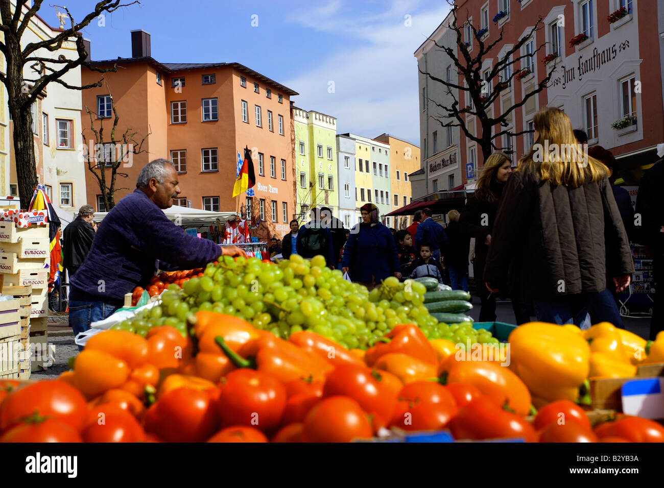 German fruit and vegetable market stand, Wasserburg, Upper Bavaria ...