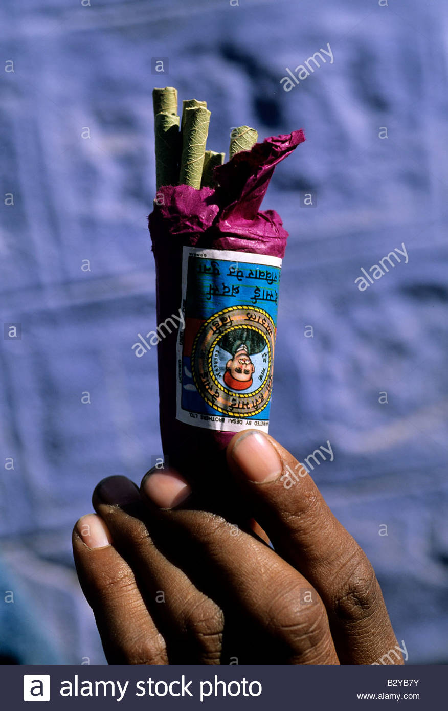 Indian Cigarettes High Resolution Stock Photography and Images - Alamy