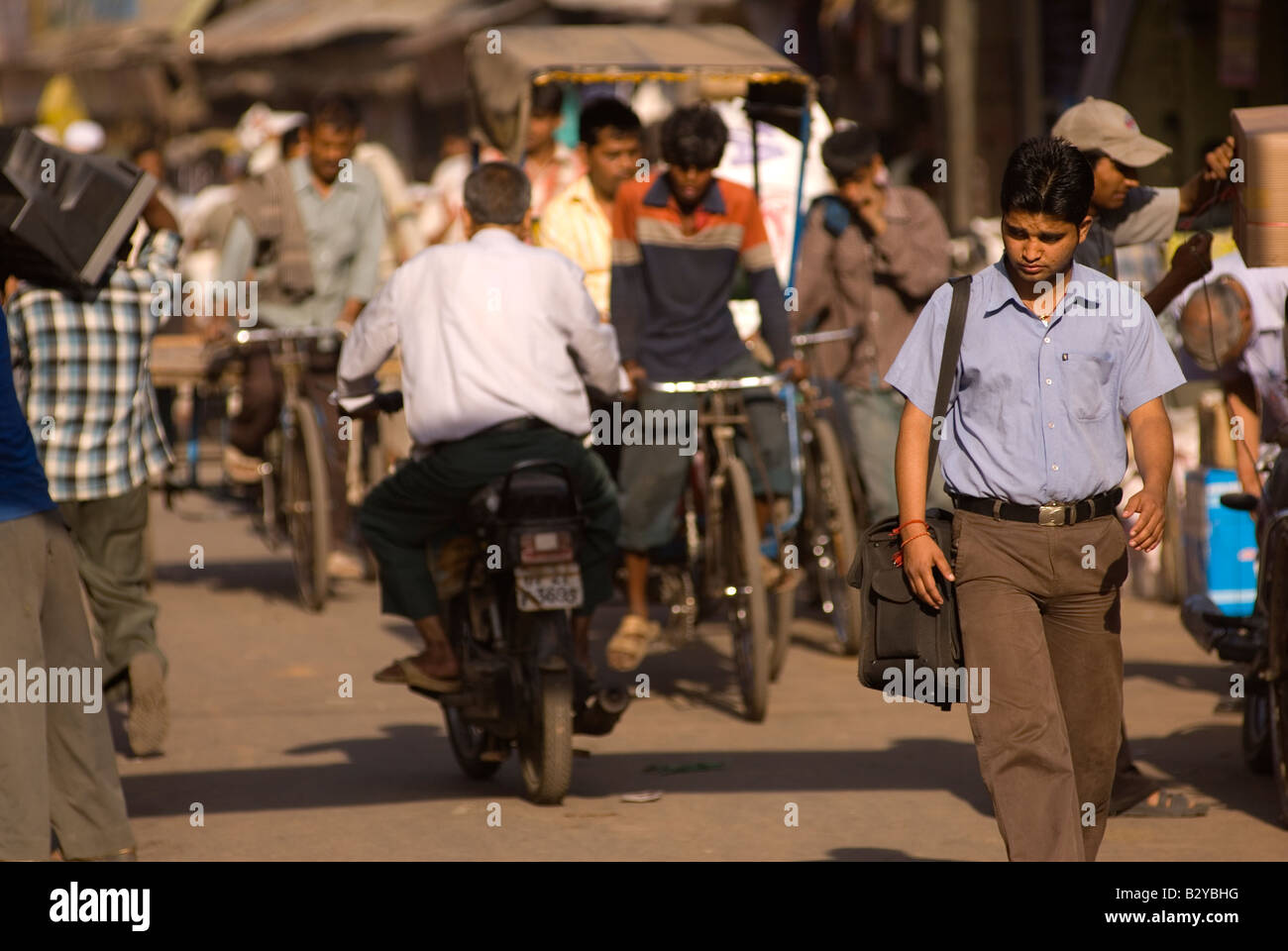 Agra Street Scene, Agra City, Uttar Pradesh, India, Subcontinent, Asia ...