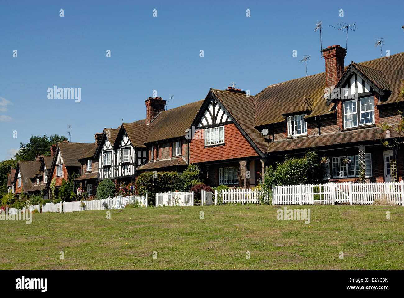 Godstone village hi-res stock photography and images - Alamy