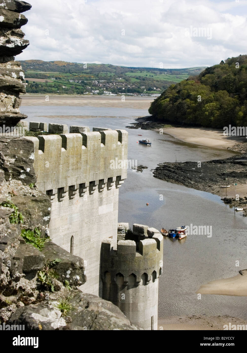 Conwy railway bridge hi-res stock photography and images - Alamy