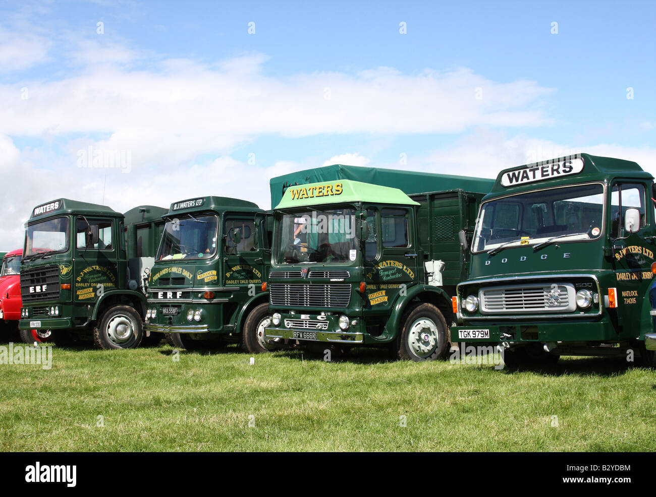 Vintage lorries hi-res stock photography and images - Alamy