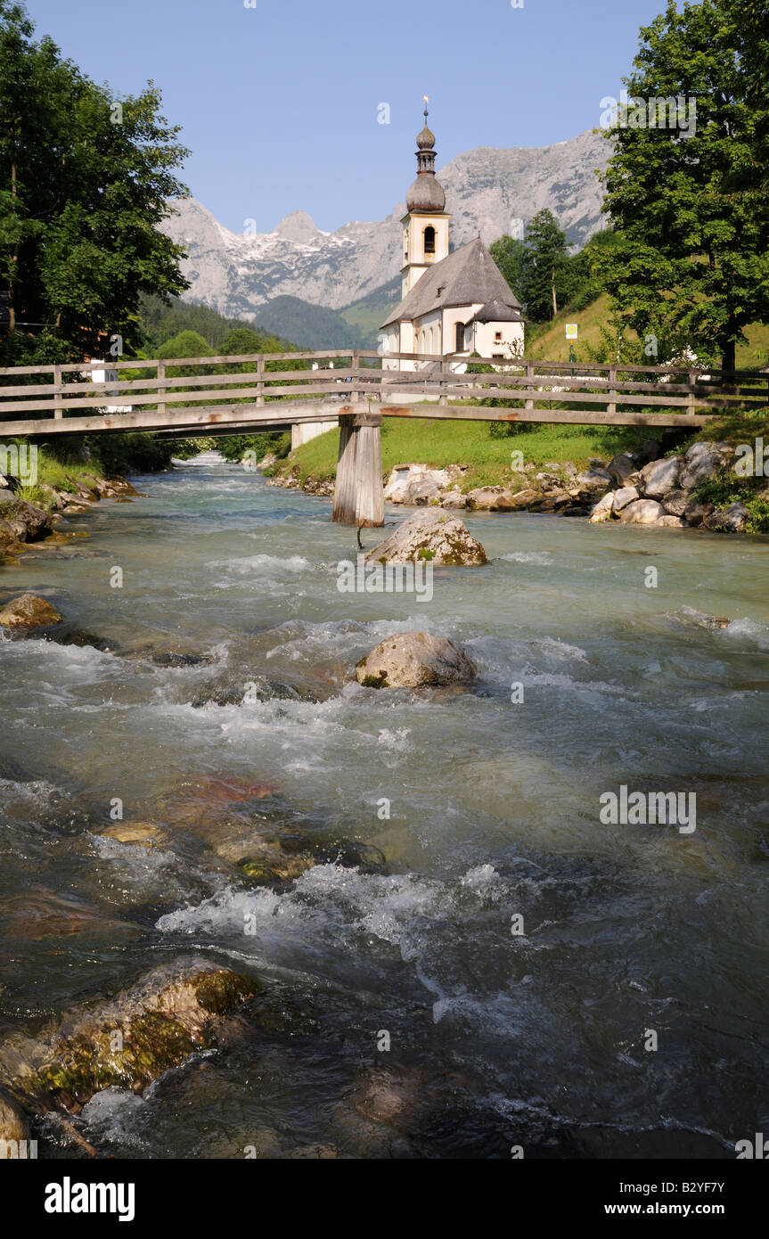 Church of St Sebastian in Bavarian mountain village of Ramsau Stock ...