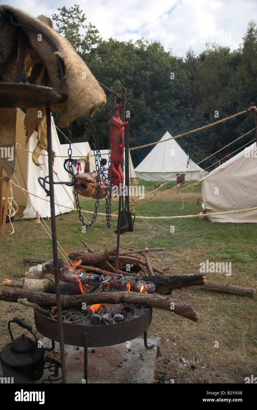 Traditional Camp Fire Stock Photo - Alamy