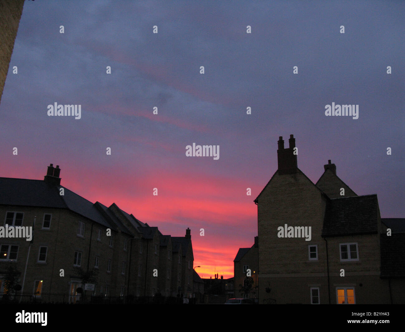 Red sky at night shepherd's delight Witney Oxfordshire Stock Photo - Alamy