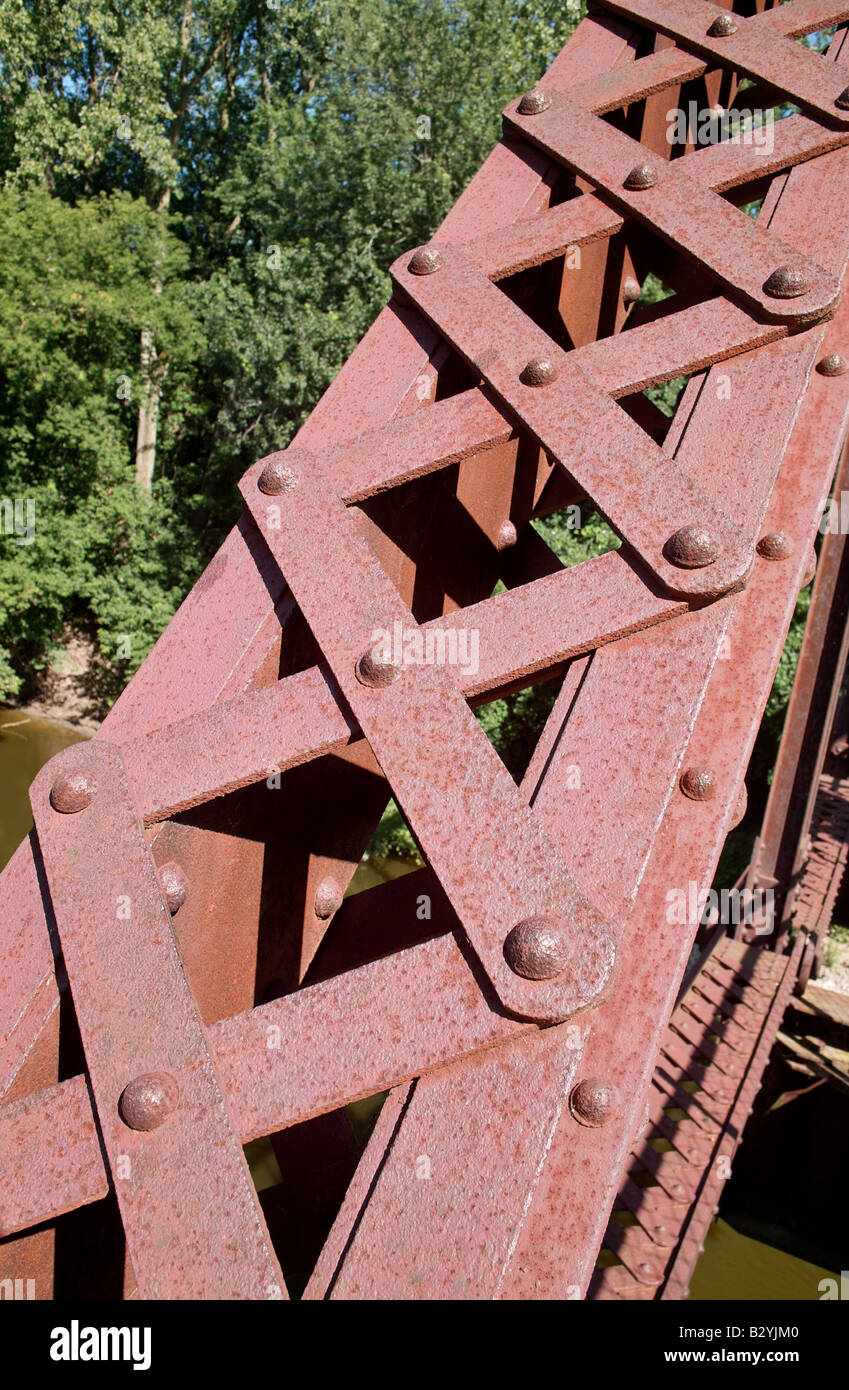 Steel girder bridge rivets hi-res stock photography and images - Alamy