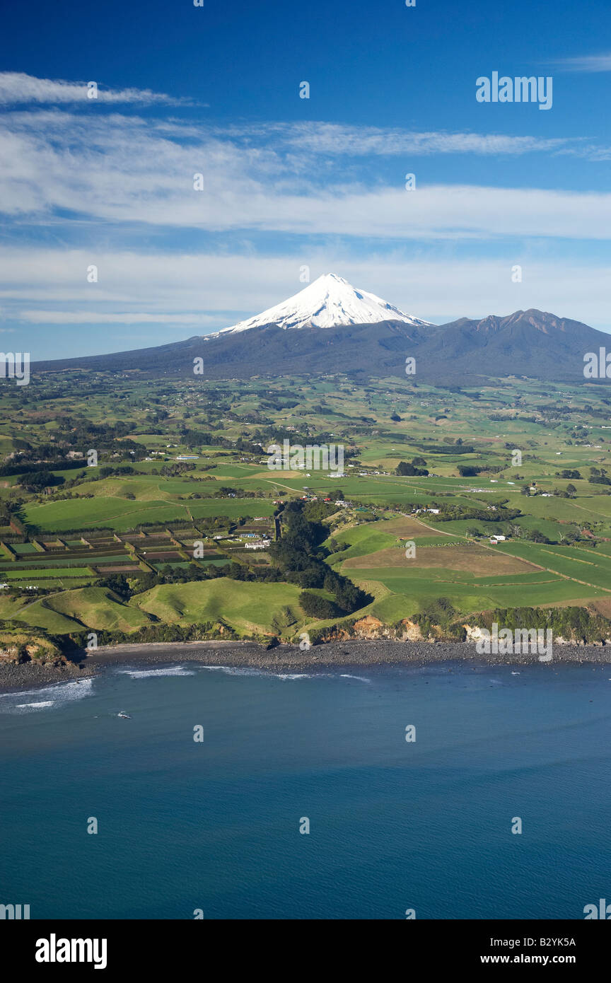 Rural coastal farmland fields farms hi-res stock photography and images ...