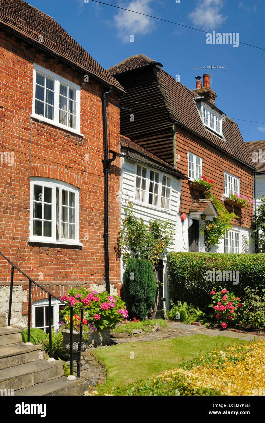 Godstone houses hi-res stock photography and images - Alamy