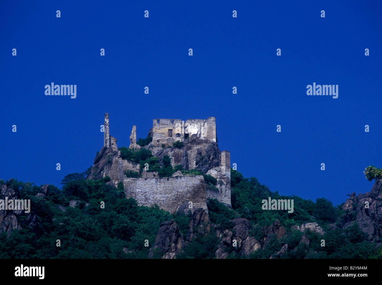 Durnstein Castle, Richard the Lionheart, imprisoned, town of Durnstein ...