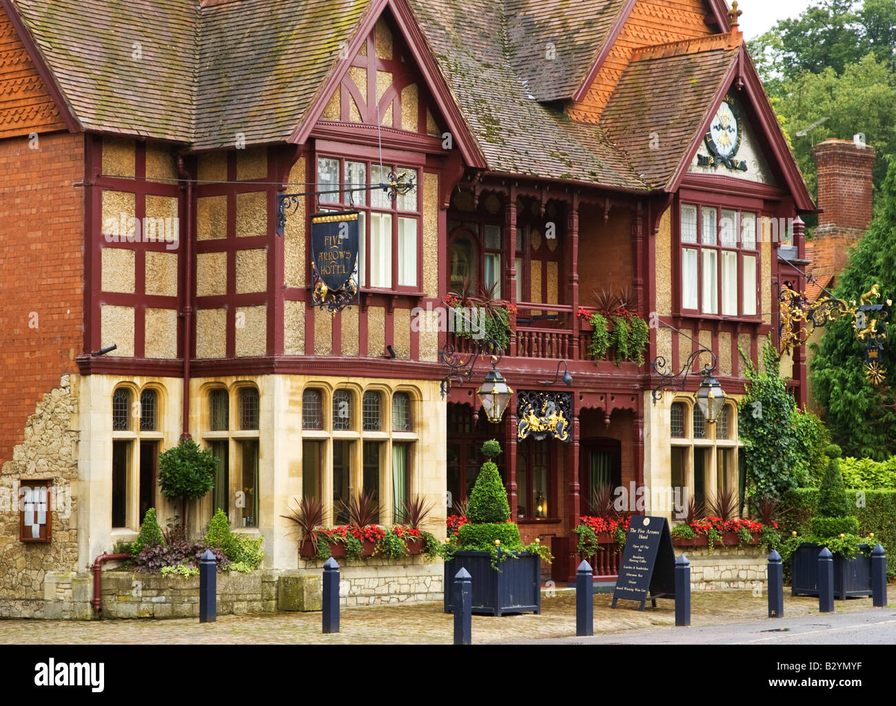 The 5 Arrows public house in Waddesdon, Buckinghamshire Stock Photo - Alamy