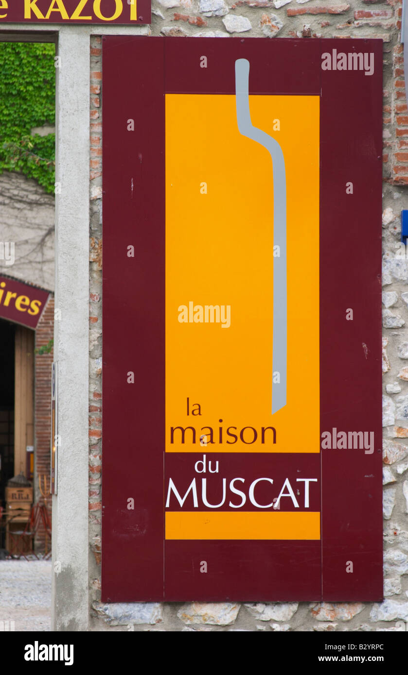 Muscat Wine Stock Photos & Muscat Wine Stock Images - Alamy