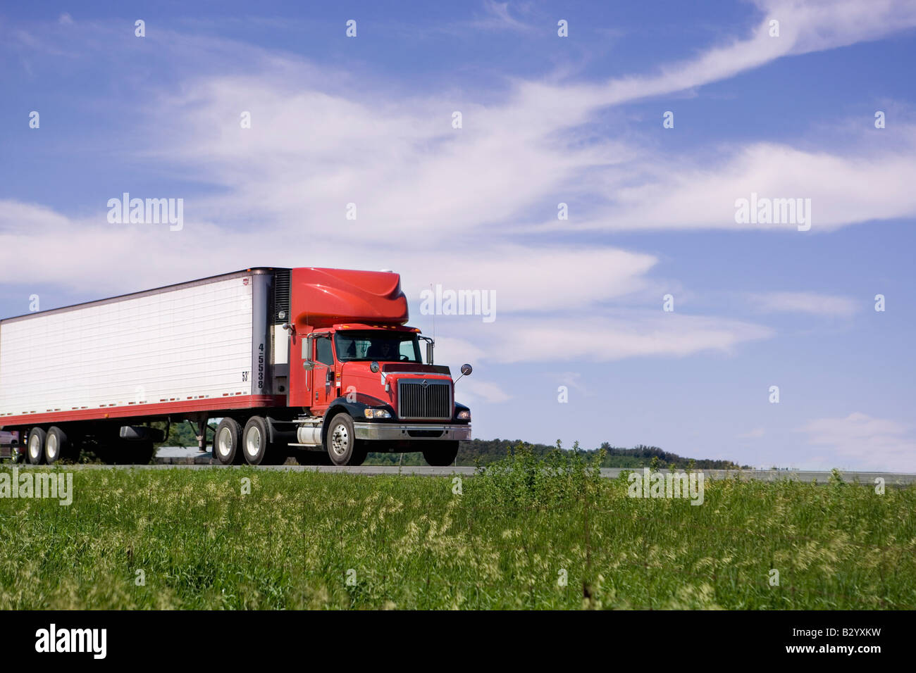 18 Wheeler Truck High Resolution Stock Photography and Images - Alamy