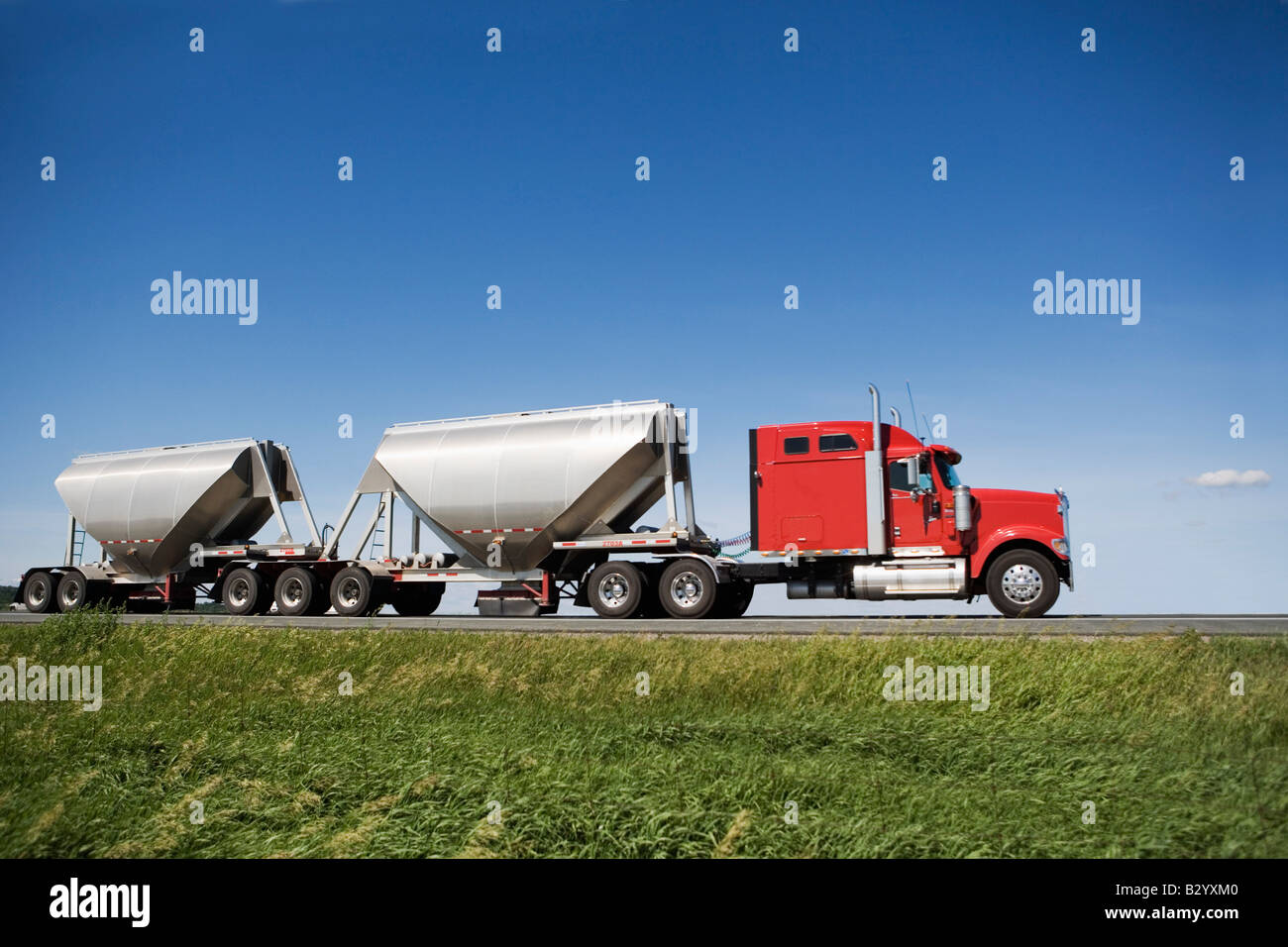 Bulk Truck High Resolution Stock Photography and Images - Alamy