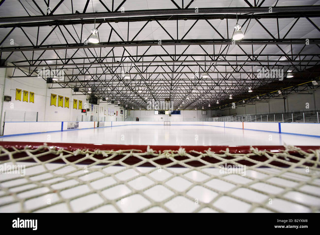 Ice hockey rink indoors empty hi-res stock photography and images - Alamy