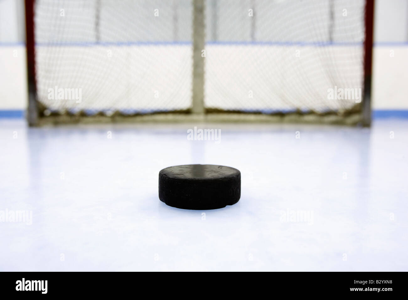 Interior hockey arena hi-res stock photography and images - Alamy