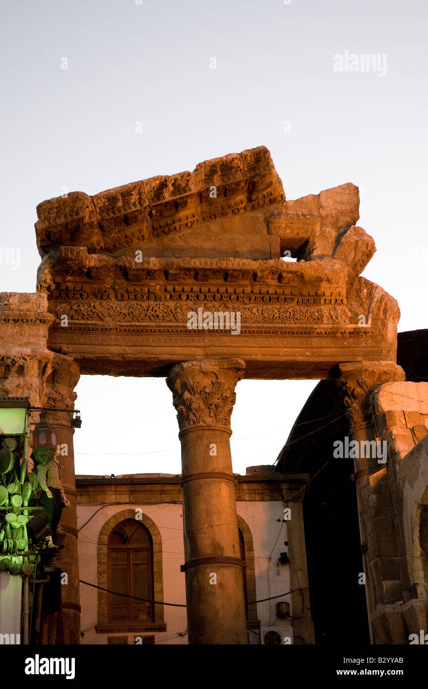 Syria. Restored Roman ruins in centre of old Damascus Stock Photo - Alamy
