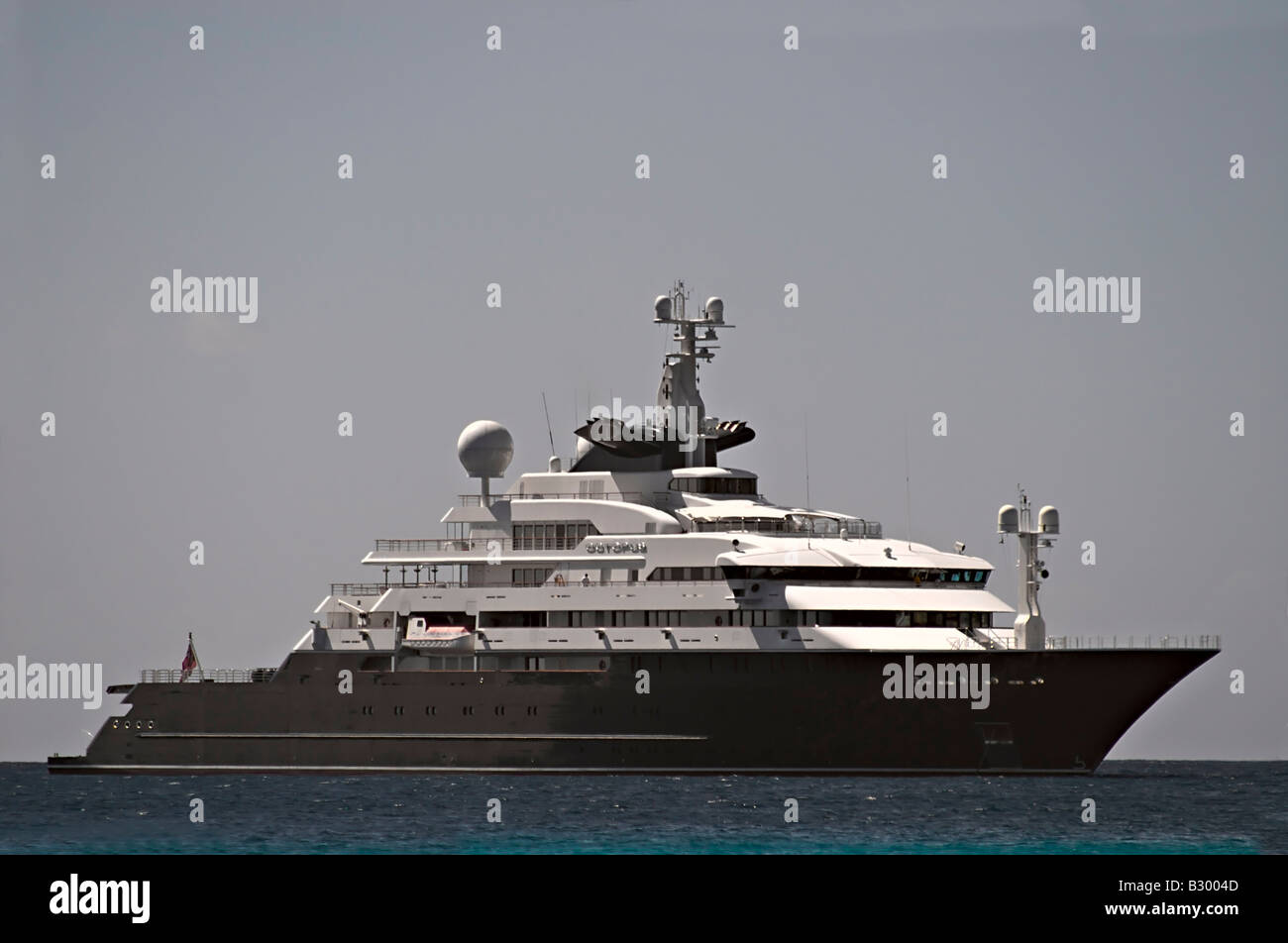 Microsoft Founder Paul Allens Yacht High Resolution Stock Photography ...