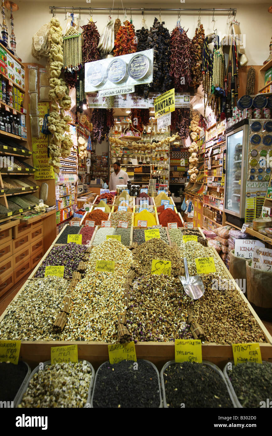 TUR Turkey Istanbul Spice Basar spice souk Stock Photo - Alamy
