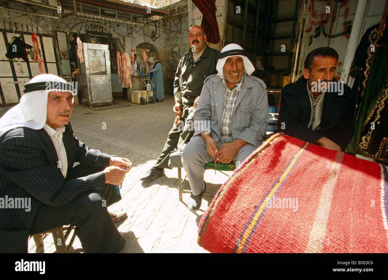 Men palestinian hi-res stock photography and images - Alamy