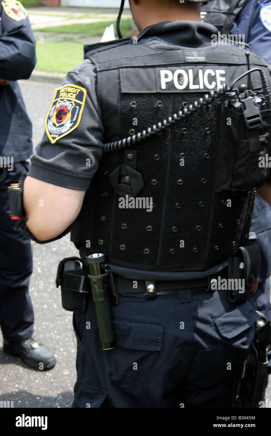 Detroit Narcotics police officer Stock Photo - Alamy