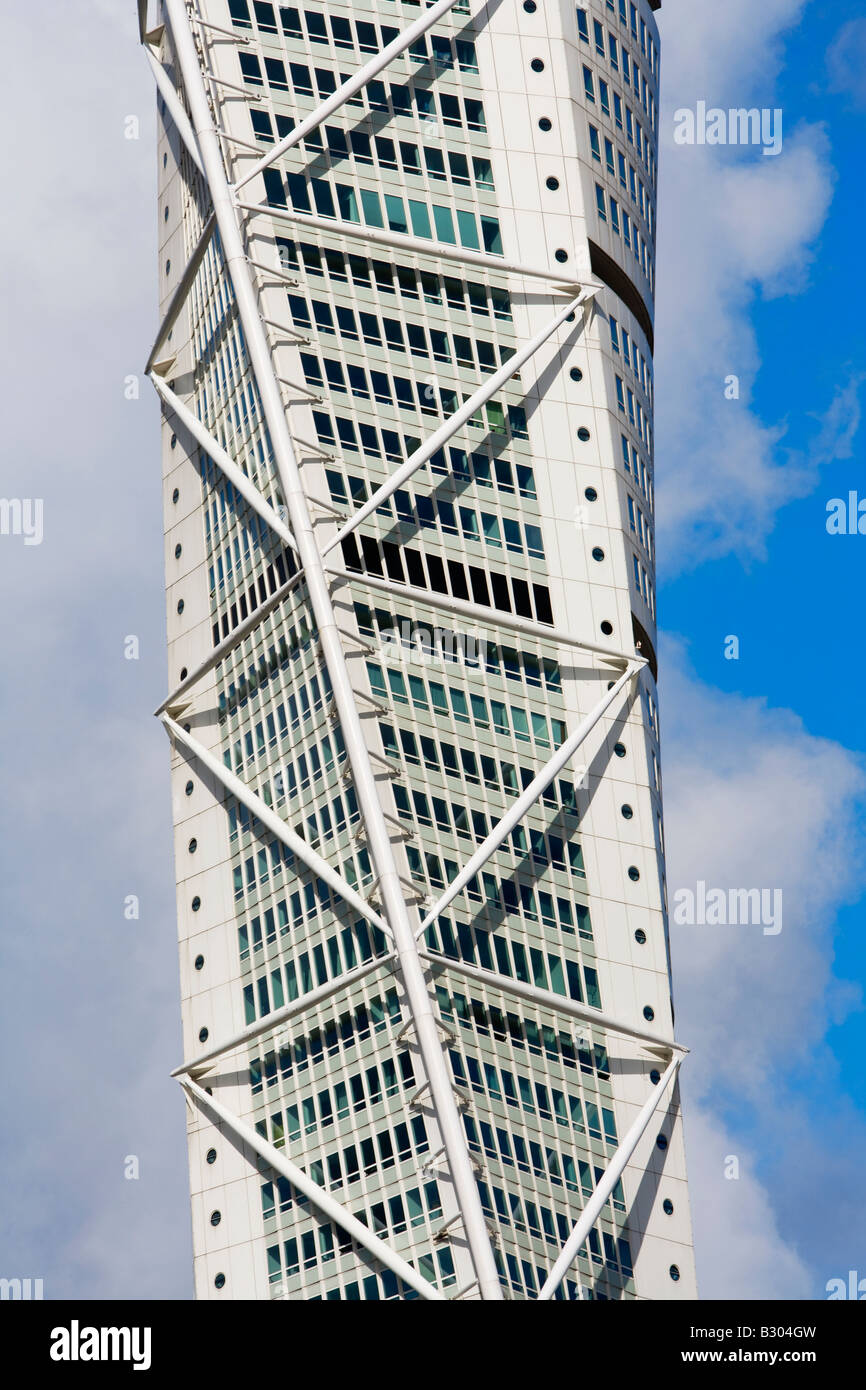 TURNING TORSO APARTMENT BUILDING ARCHITECT SANTIAGO CALATRAVA Stock ...