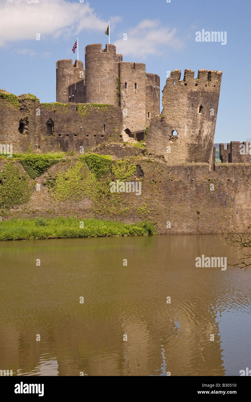 Caerphilly castle south wales hi-res stock photography and images - Alamy
