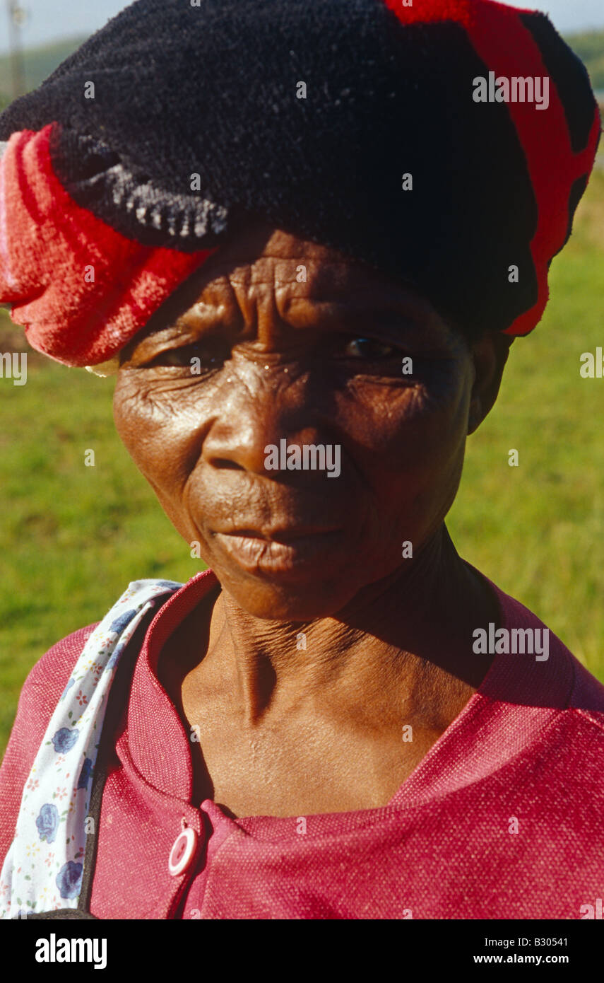 South african old woman elderly hi-res stock photography and images - Alamy