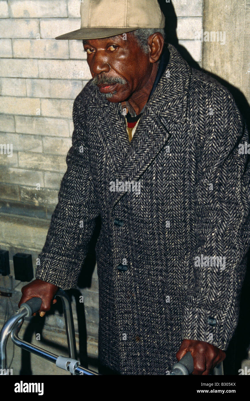 African old man with walker hi-res stock photography and images - Alamy