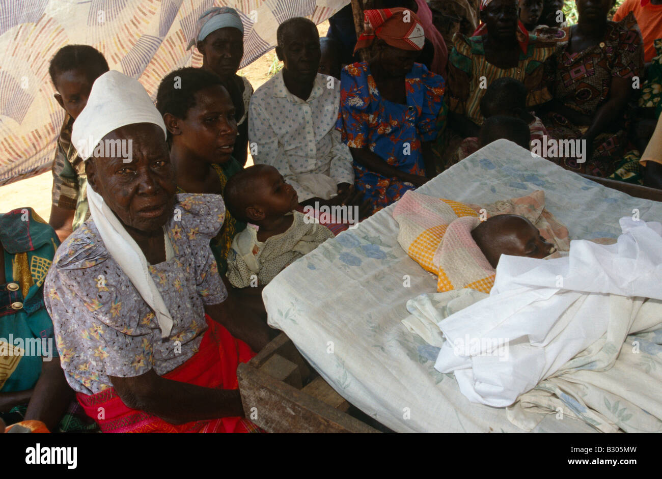 An AIDS death in Uganda Stock Photo - Alamy