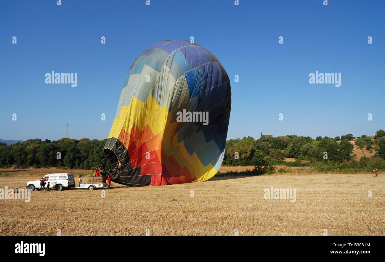 Ground crew ballooning sport hi-res stock photography and images - Alamy