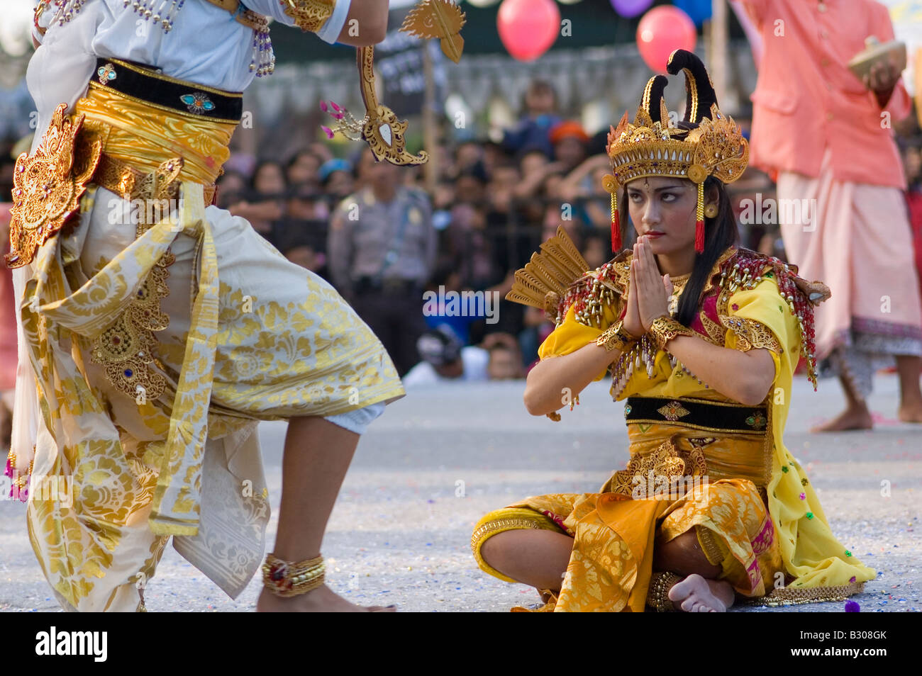 Traditional Balinese Dance Stock Photo - Alamy