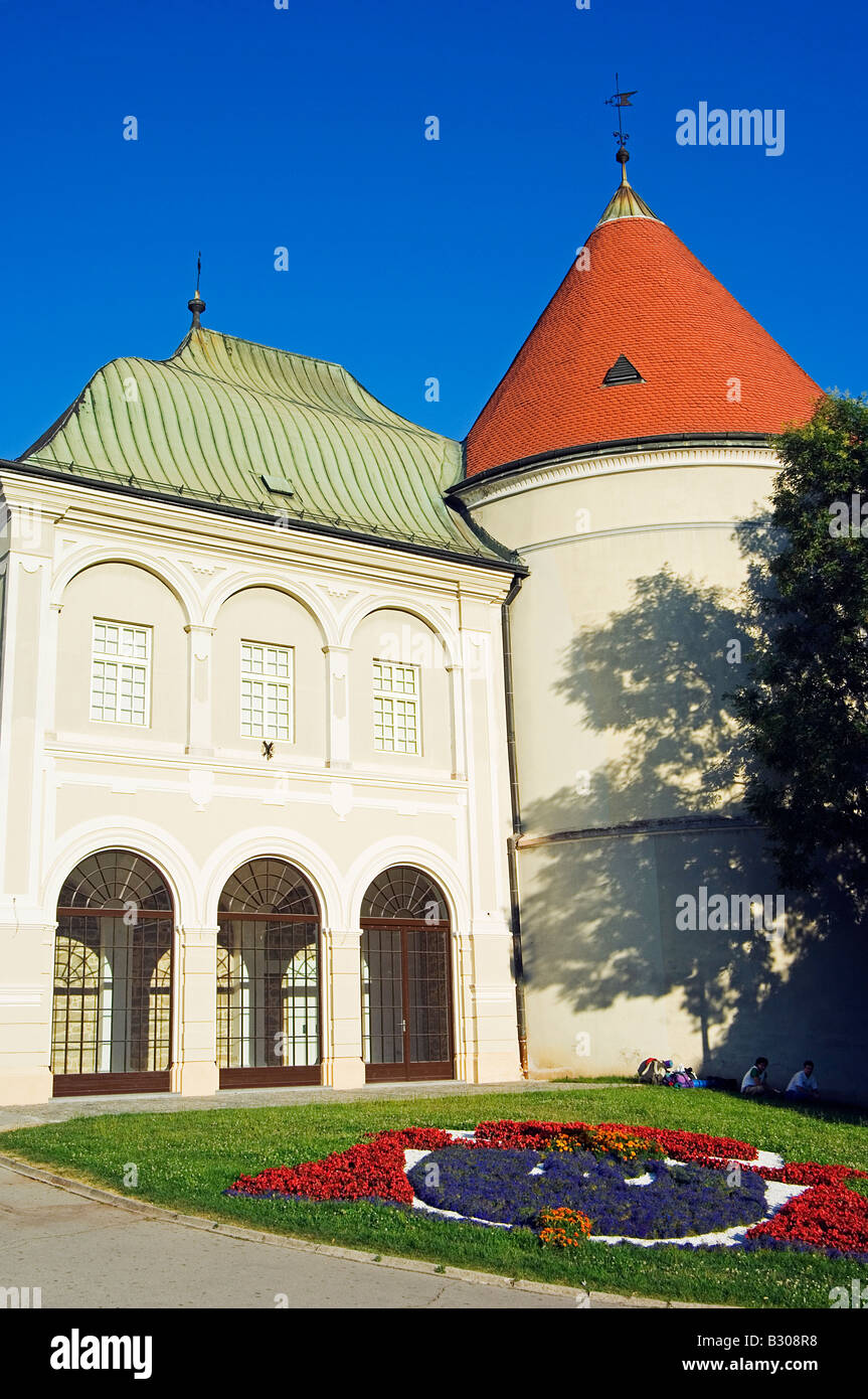 House fortification hi-res stock photography and images - Alamy