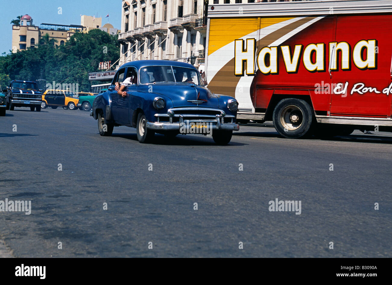 Van van cuba hi-res stock photography and images - Alamy
