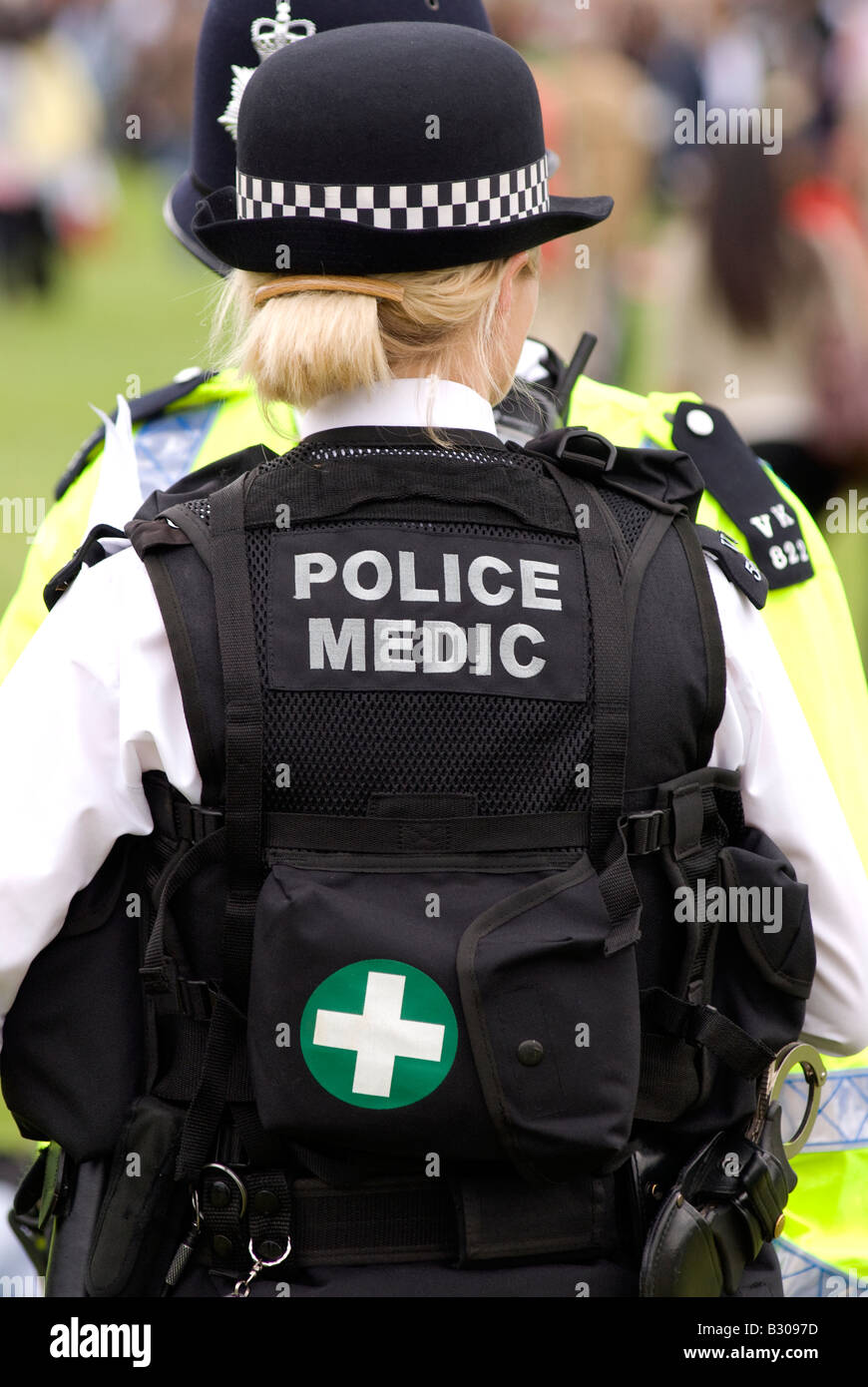Police medic hi-res stock photography and images - Alamy