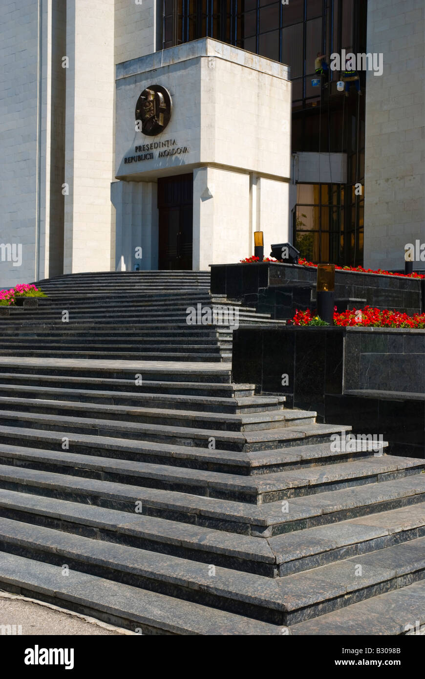 Moldova palace hi-res stock photography and images - Alamy