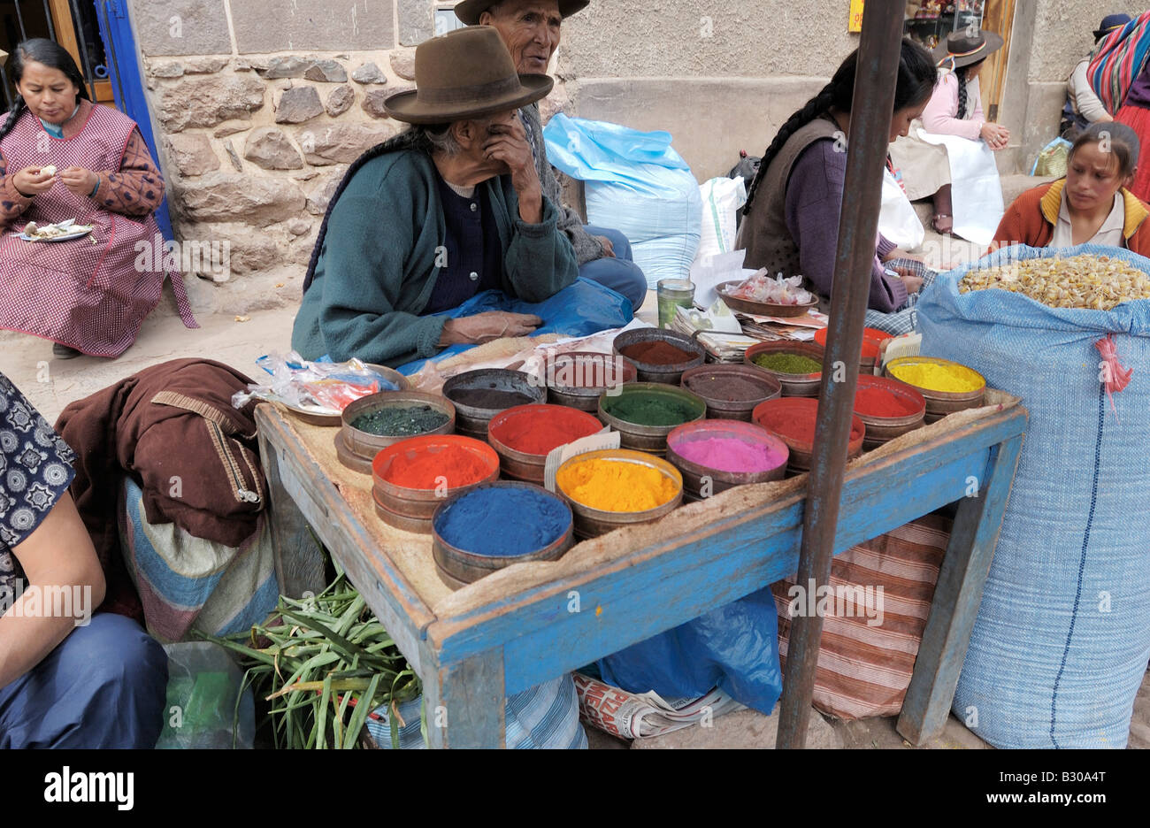 traditional market of Incas different colors for colorizing clothes ...