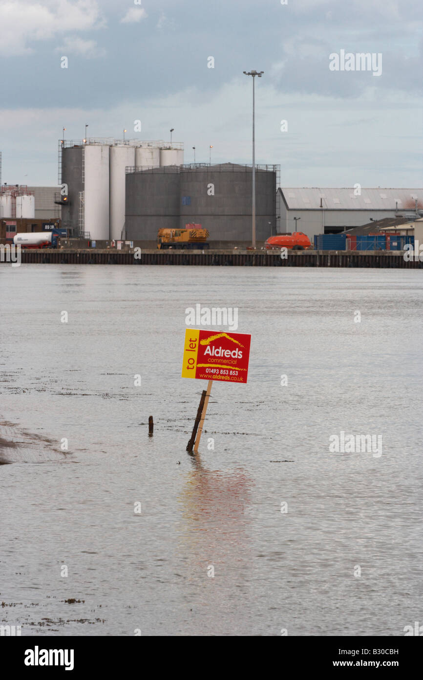 estate agent sign Stock Photo - Alamy