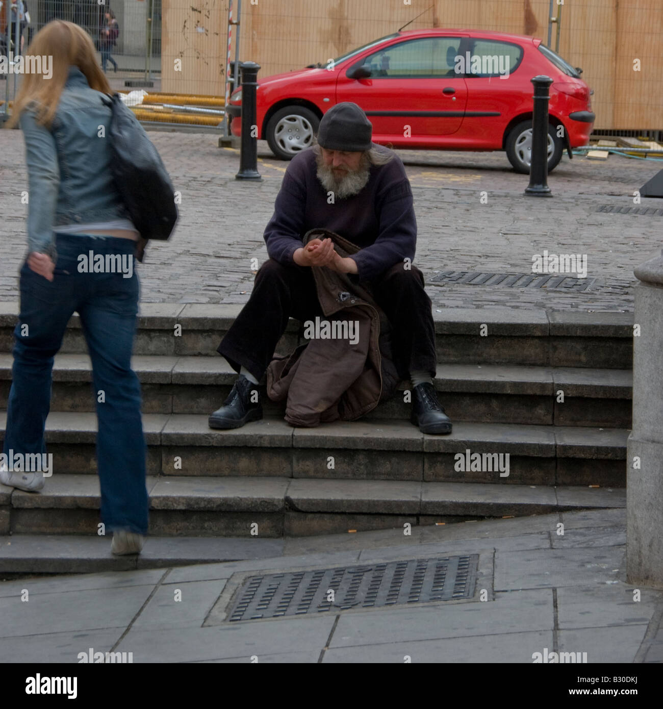 Haggard woman hi-res stock photography and images - Alamy