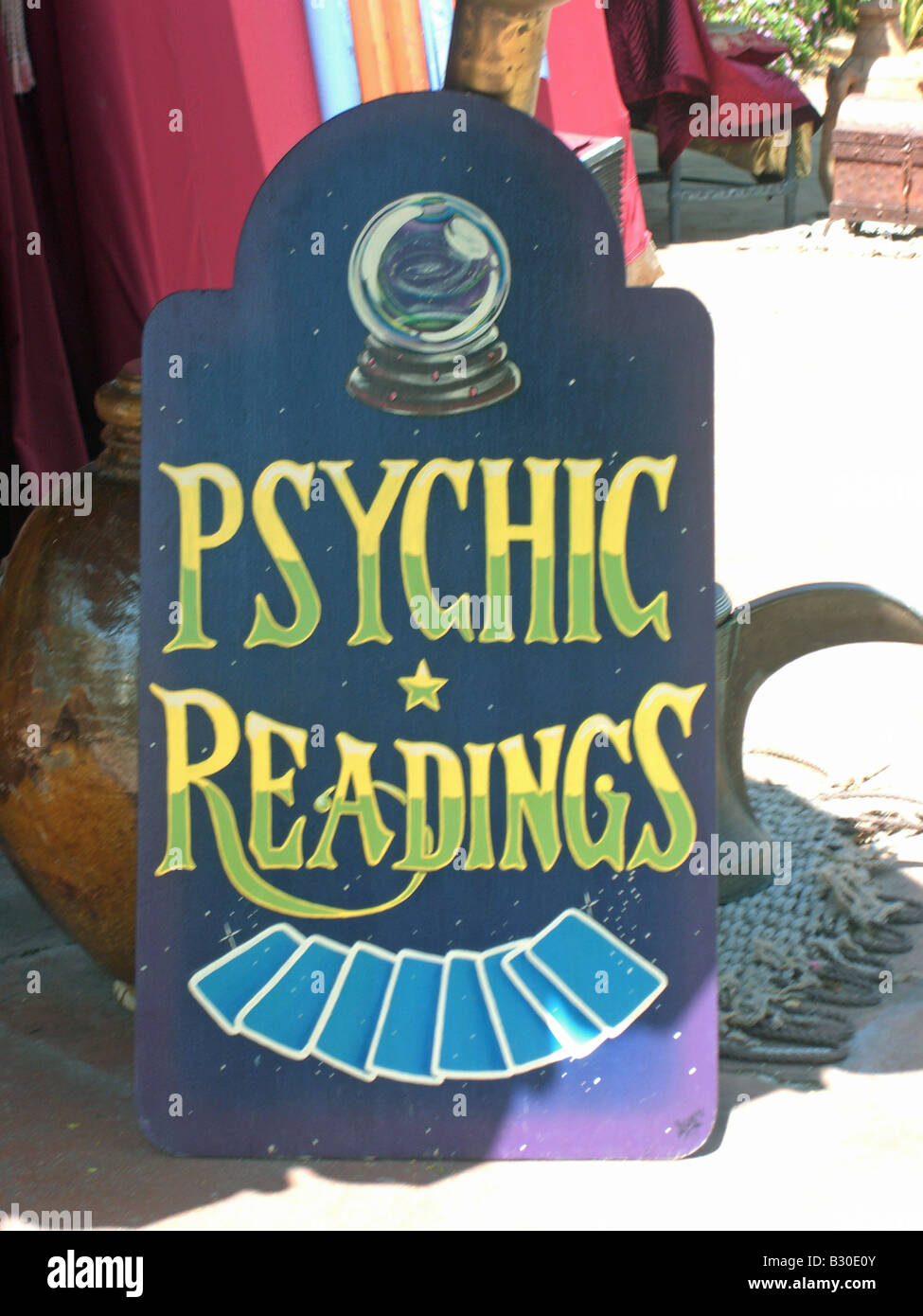 Gypsy palm reader hi-res stock photography and images - Alamy