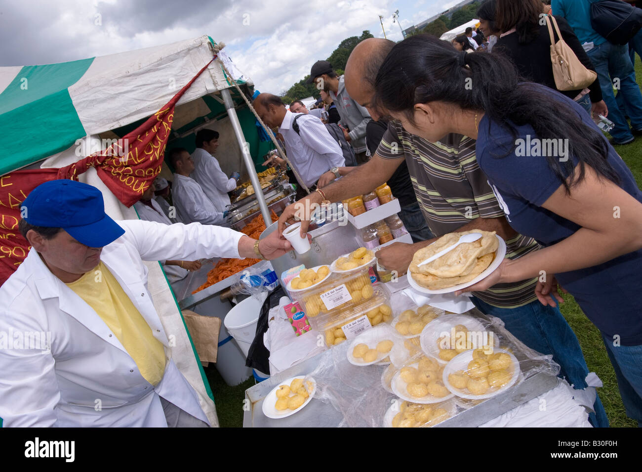 Carnival food stall hi-res stock photography and images - Alamy