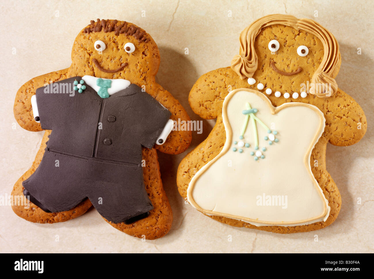 GINGERBREAD MAN AND WOMAN Stock Photo - Alamy