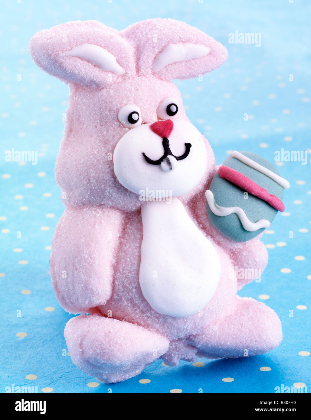 Marzipan easter bunny hi-res stock photography and images - Alamy