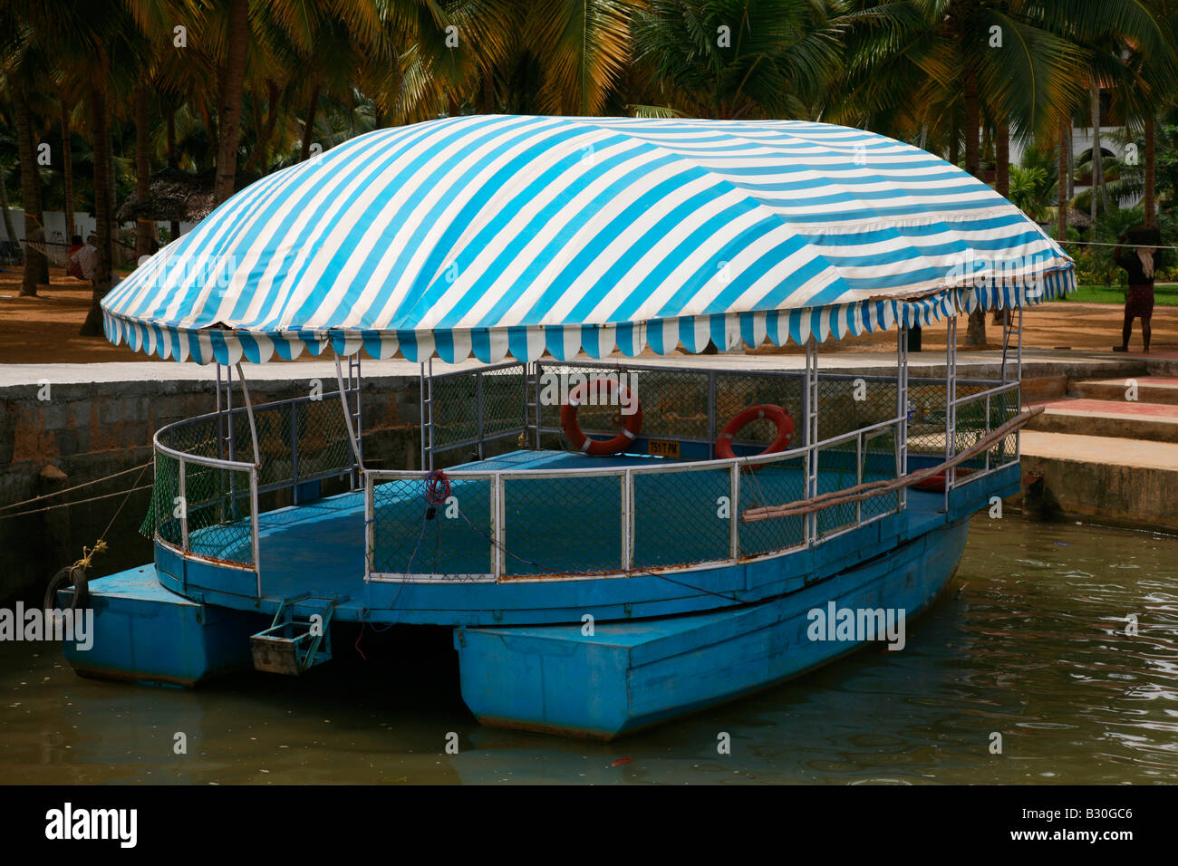 Customised boat hi-res stock photography and images - Alamy