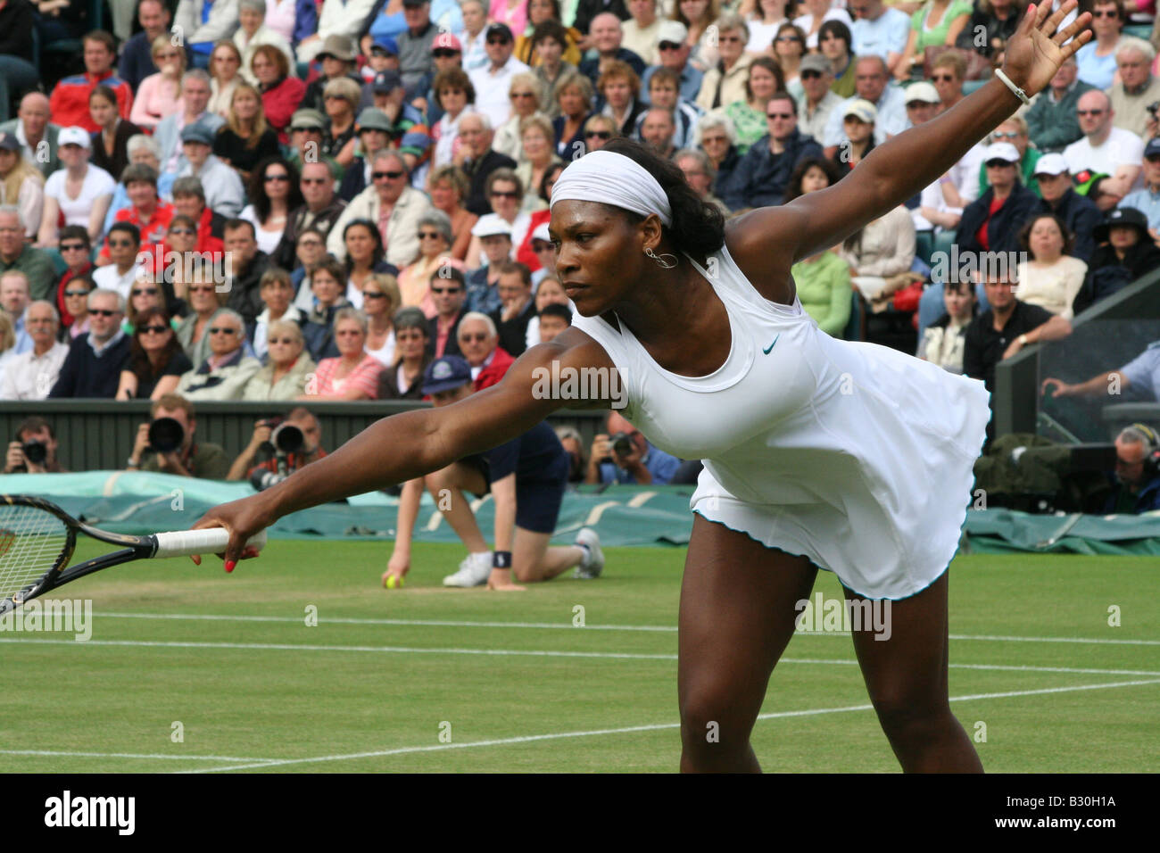 Serena williams wimbledon hi-res stock photography and images - Alamy