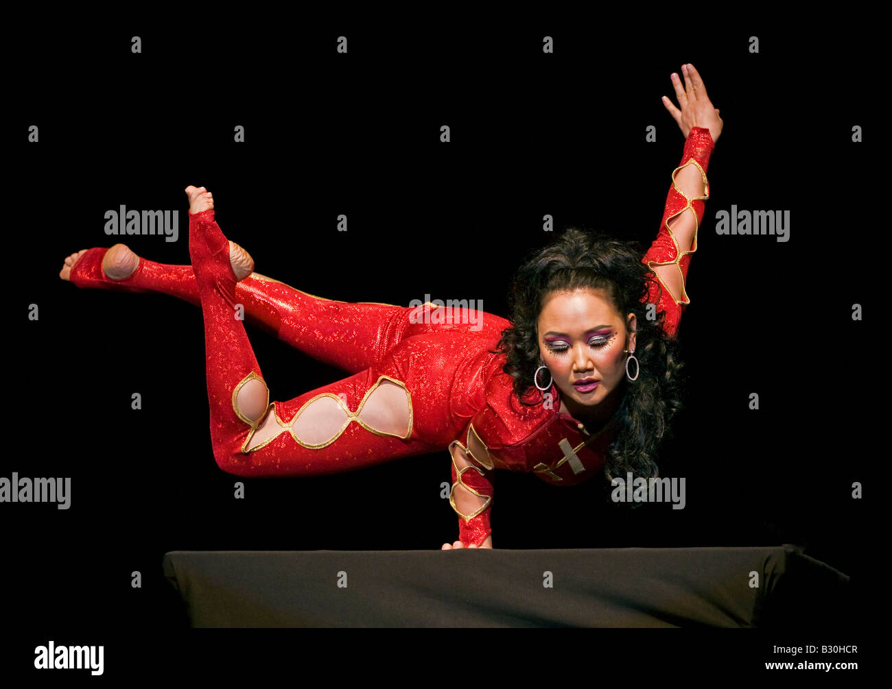 Female contortionist hi-res stock photography and images - Alamy