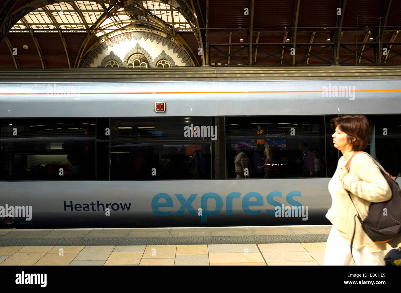 Heathrow Express train at Paddington station, London, UK Stock Photo ...