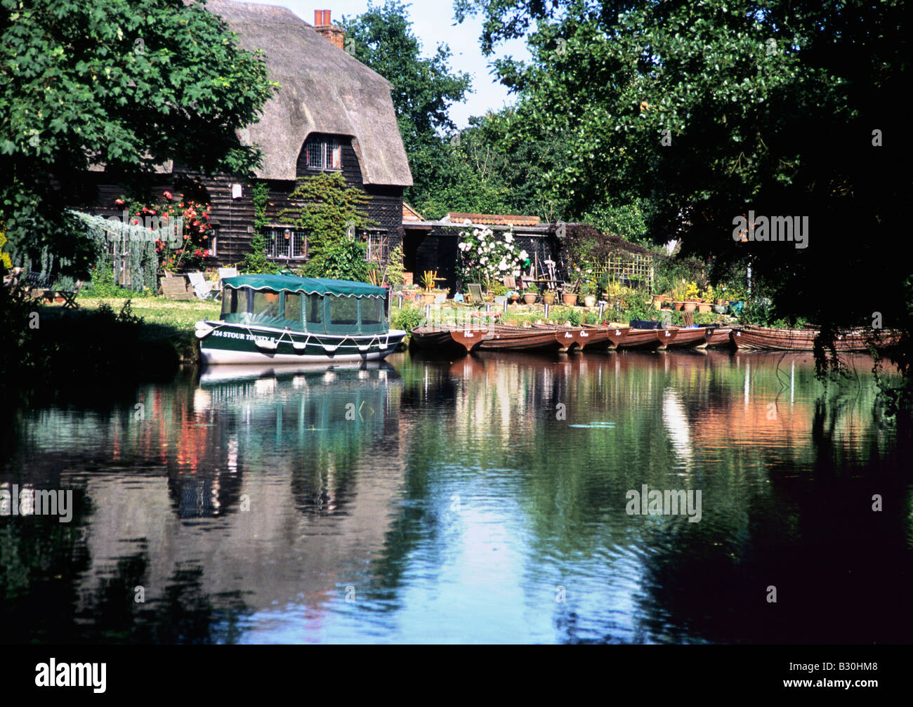 The granary flatford hi-res stock photography and images - Alamy
